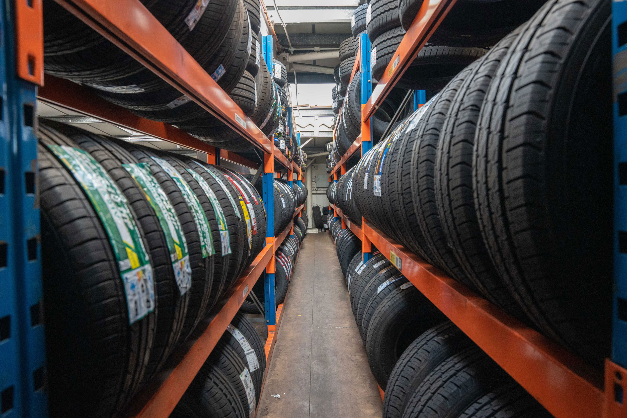 Should I Replace All Four Tyres or Just Two? - UK Tyres